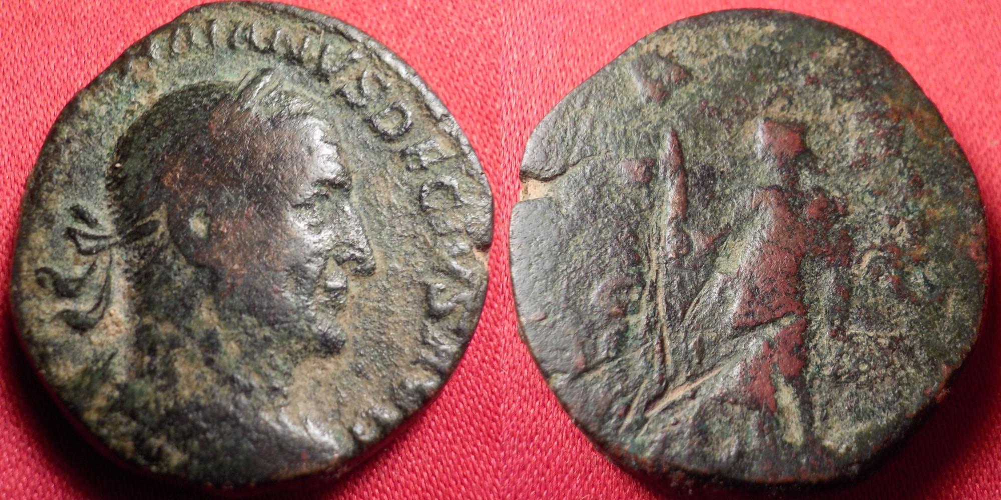 TRAJAN DECIUS AE sestertius. DACIA standing, holding draco staff