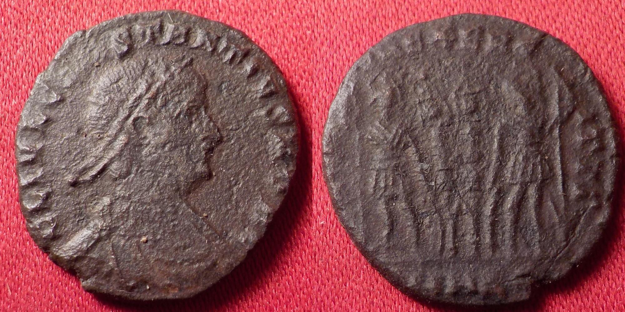CONSTANTIUS II AE3. Soldiers & standards. | Roman Imperial Coins