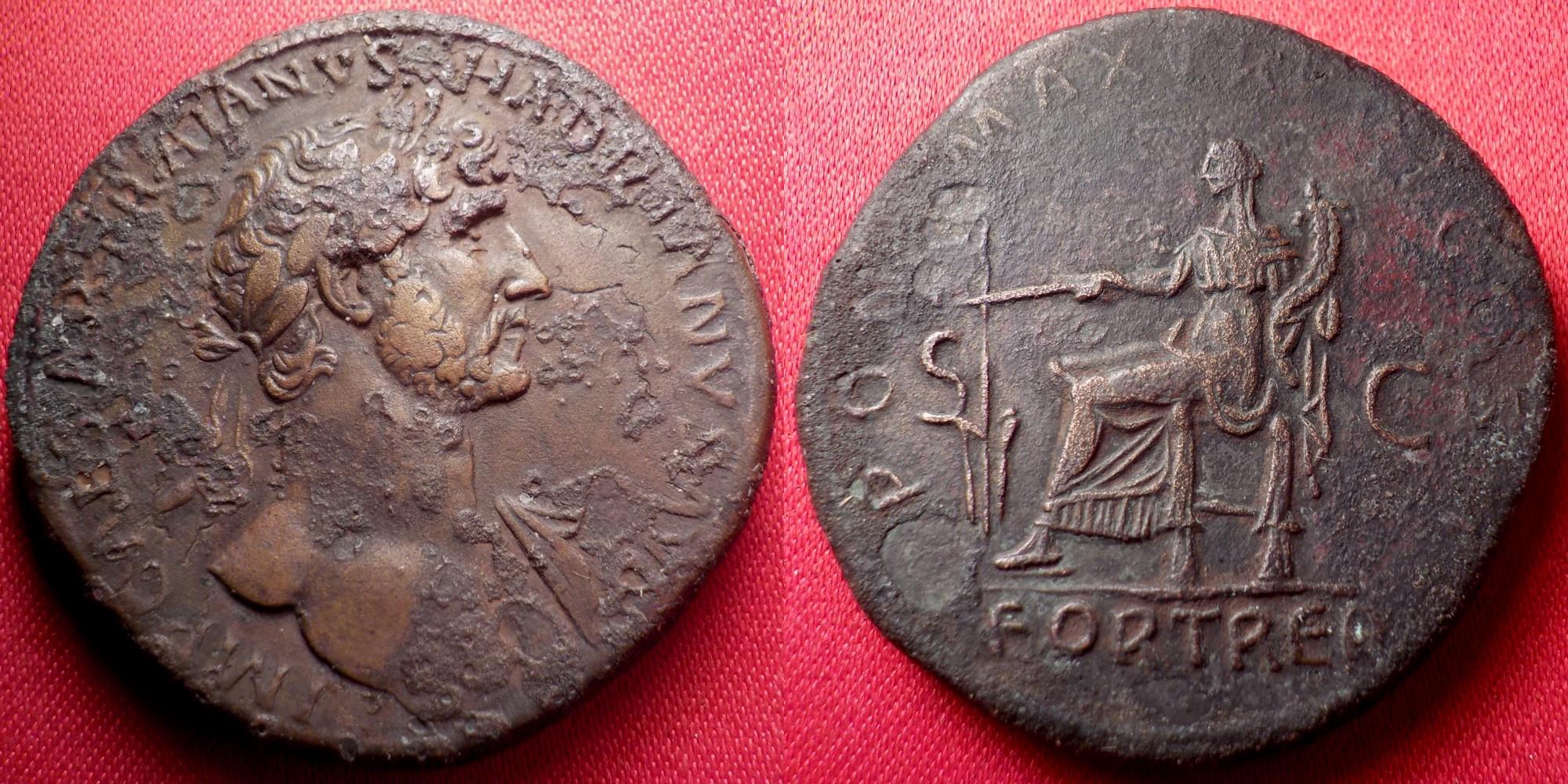HADRIAN AE sestertius. 118 AD. FORT RED, Fortuna seated left.