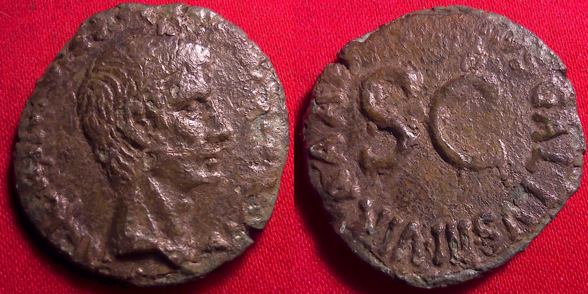 AUGUSTUS AE as. Moneyer's series, by C Gallius Lupercus. Rome, 16 BC.