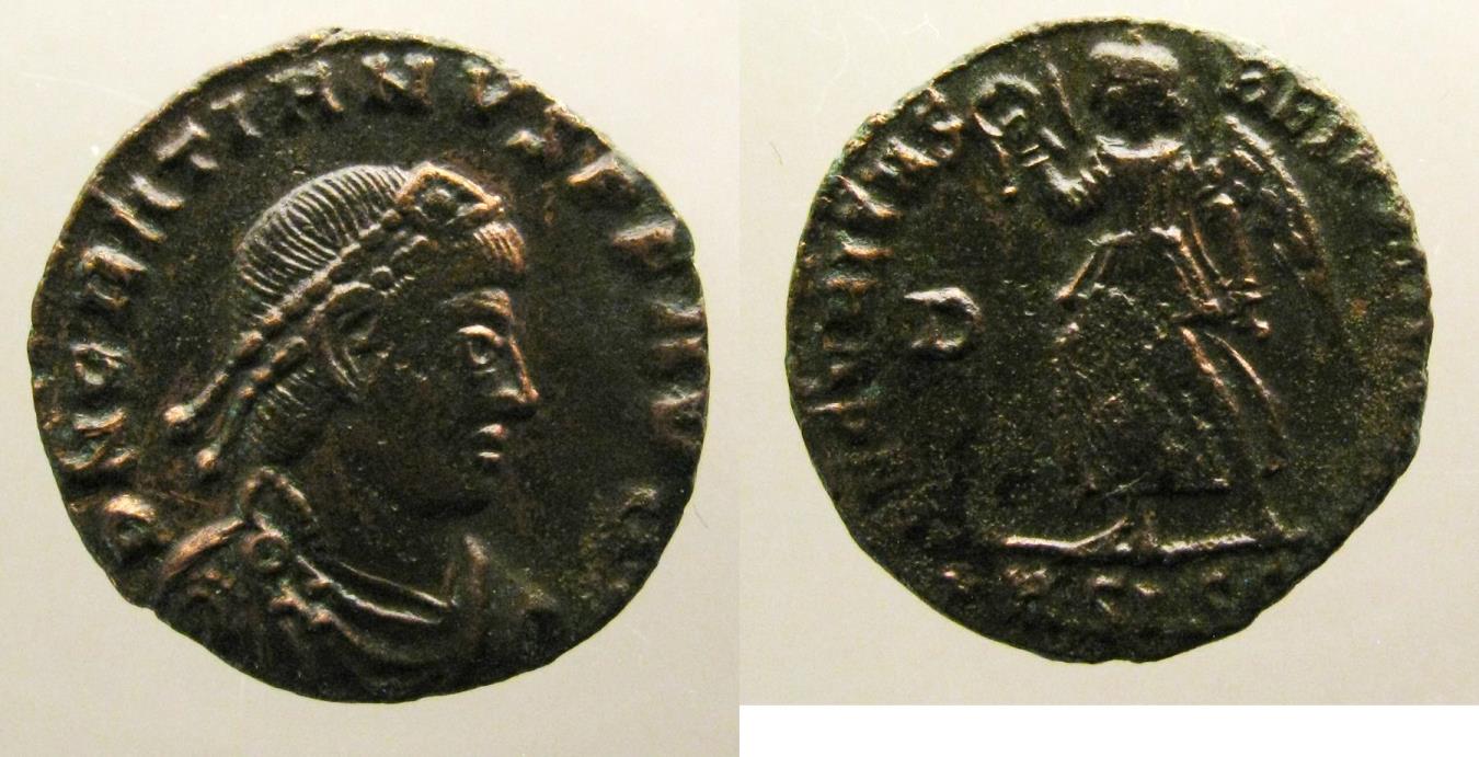 Gratian: Victory holding wreath and palm reverse,Siscia | Roman ...