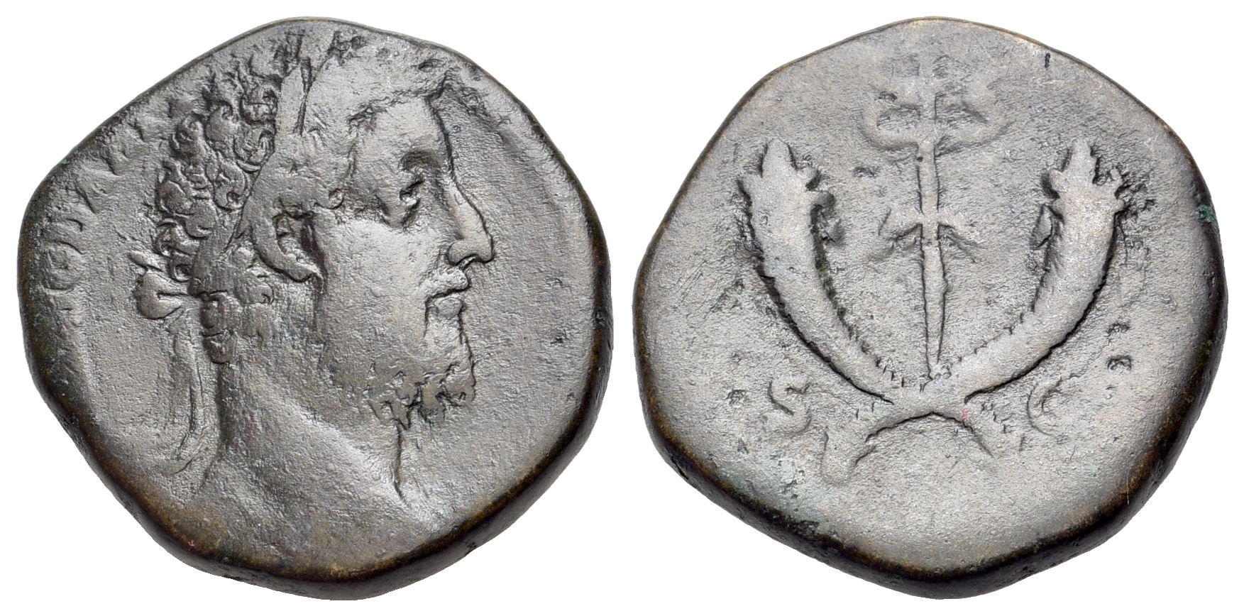 Commodus (AD 177-192). Æ Sestertius. Rome mint. Struck AD 190. R ...
