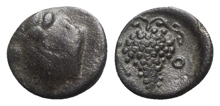 Cilicia, Soloi(?), c. 100-30 BC. Æ - Athena / Grapes | Greek Coins