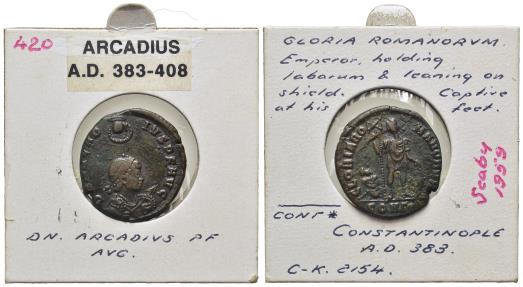 Arcadius (AD 383-408). Æ Centenionalis, Constantinople, 3rd officina (Γ ...