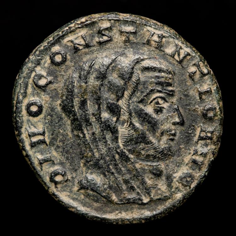 Roman Empire - Divus Constantius I, bronze follis, Consecration issue ...