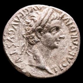 Tiberius (14-37 A.D.) Silver Denarius. Lugdunum. - PONTIF MAXIM (↺ ...