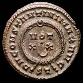 Constantine I (306-337 A.D.) Bronze follis. Ticinum. DN CONSTANTINI MAX ...