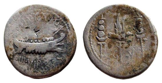 AR legionary Denarius of Mark Antony 44-30 BC., Legio V Alaudae, Fine
